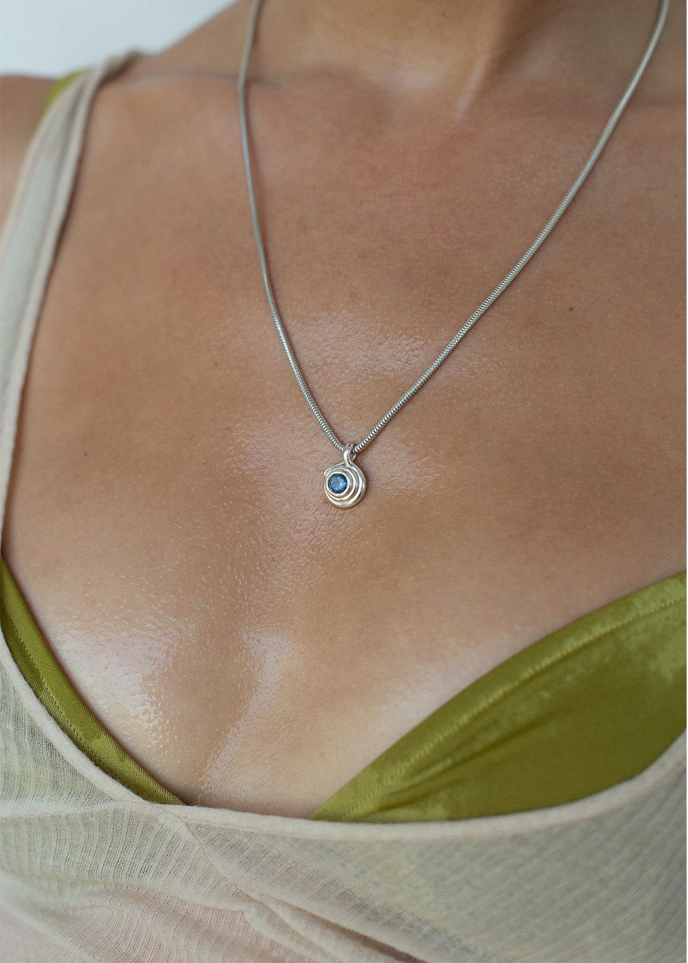 SILVER SERPENTINE NECKLACE – Ruby Star